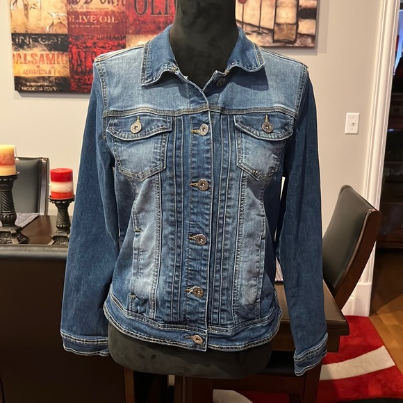 Signature Studio | Jackets & Coats | Signature Studios Blue Jean Jacket ...
